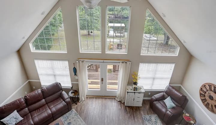 Cypress Landing: Riverfront W/ Private Dock&beach - Branford, FL