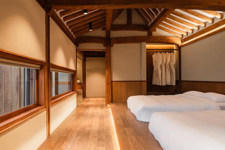 광한루 도보 3분, 프라이빗 욕탕 감성 한옥 - Yeosu-si