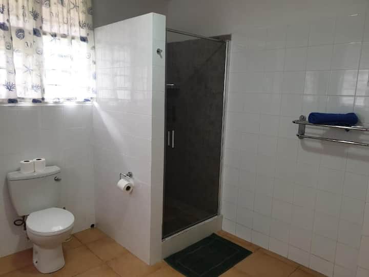 La Maison Hibiscus -2 Bedroom Apt (Upper Floor) - Seychellen