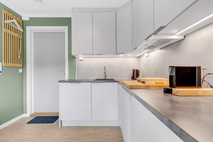 North Estate Studio Center 41 / Main Street - Tromsø