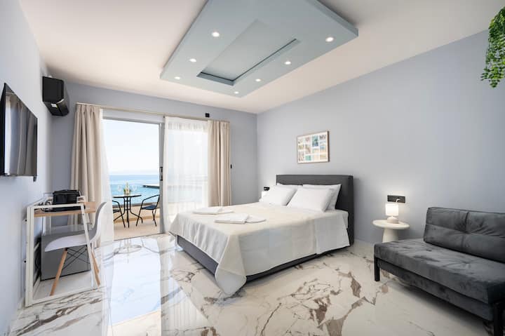 The Shell Suite | Avra Suites - Akyarlar