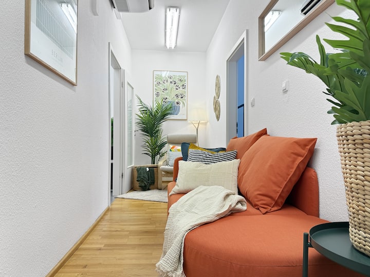 Apt For 9, Walk To Schlossplatz - Stuttgart