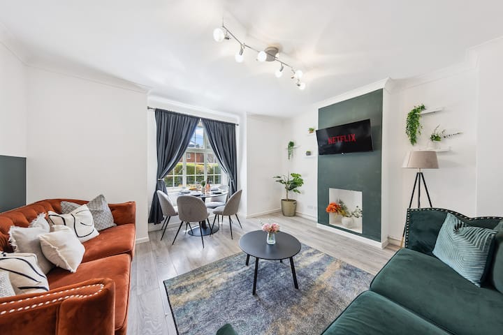 Fabulous 3 Br For Long Stay - Surbiton