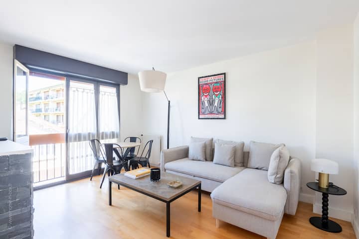 F2 Moderne - 15 Min Paris - Parking Privé - Enghien-les-Bains