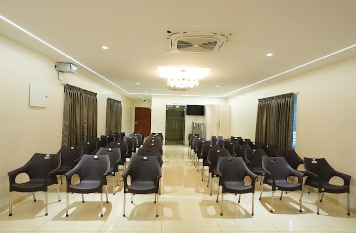 Spacious Dorm | Function Hall - 