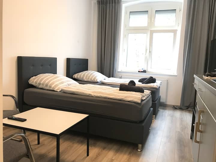 Holiday Apartment - Free Parking - Wifi - Apart 4 - Essen