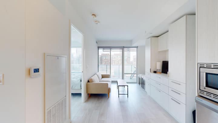 1+1 Bed, Eaton Centre, Tmu, Uoft | Tgh/ Sickkids - Toronto