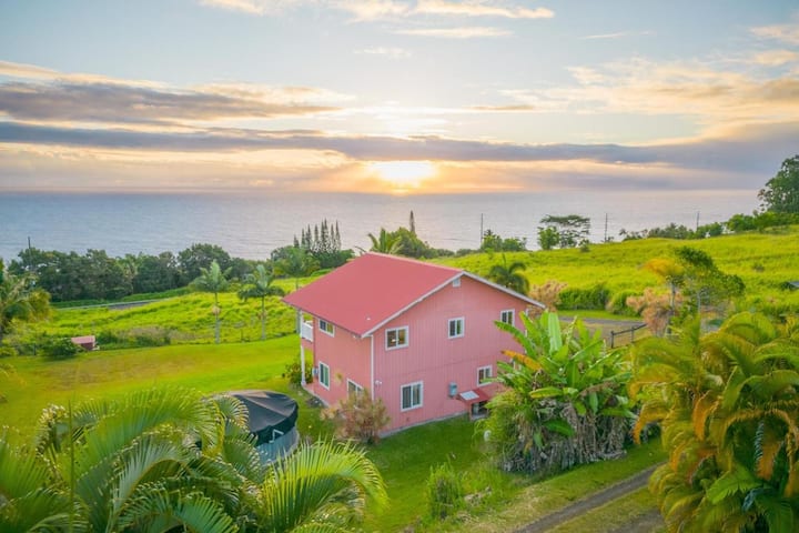 Hawaii 3 Bedroom House Sleeps 6 - Hakalau, HI
