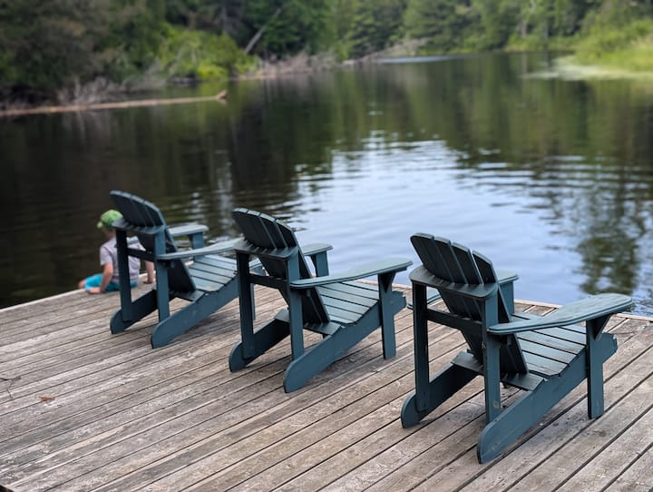 Relax & Recharge: Cottage #3 - Ontario 60