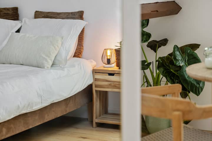 Dehill– 2 Private Units 5 Guests - Rotterdam
