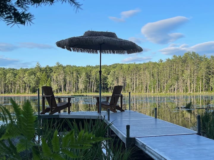 Romantic Pond Cabin | 65 Private Acres + Kayak - Sebago Lake State Park, Casco