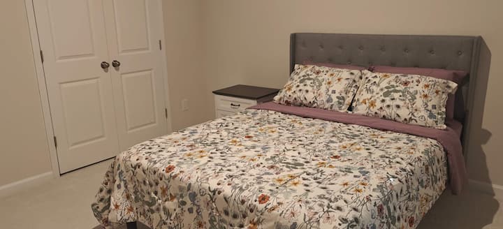 Large Confy Room D Near Unc And Duke - Chapel Hill, NC
