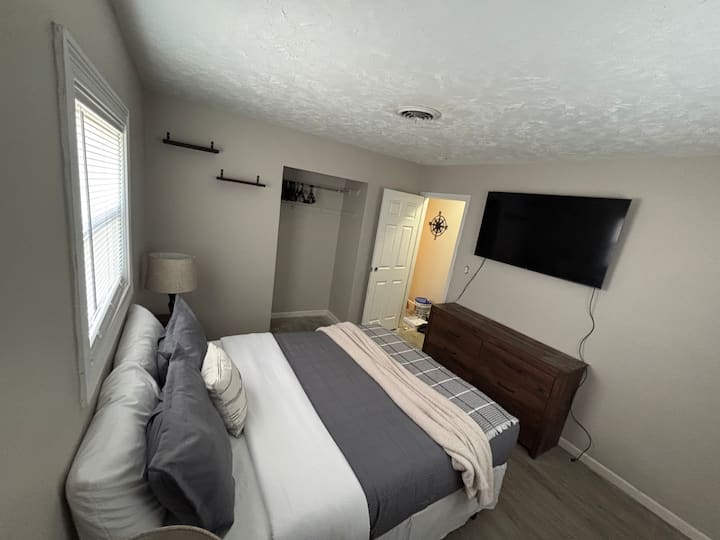 Cozy 3 Bed 1 Bath Ranch Style - Dayton, OH