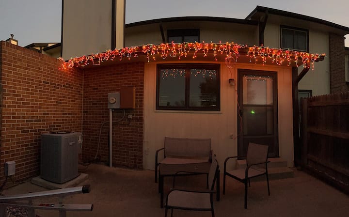 Dia Cozy Getaway - Brighton, CO