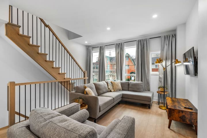 Brandnew 3 Bedroom Byward Market Townhome - Ottawa