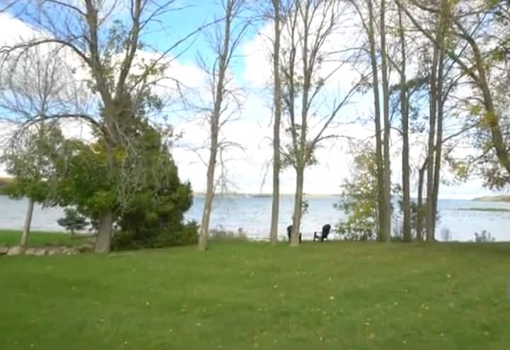 Entire House By Georgian Bay - Sauble Beach
