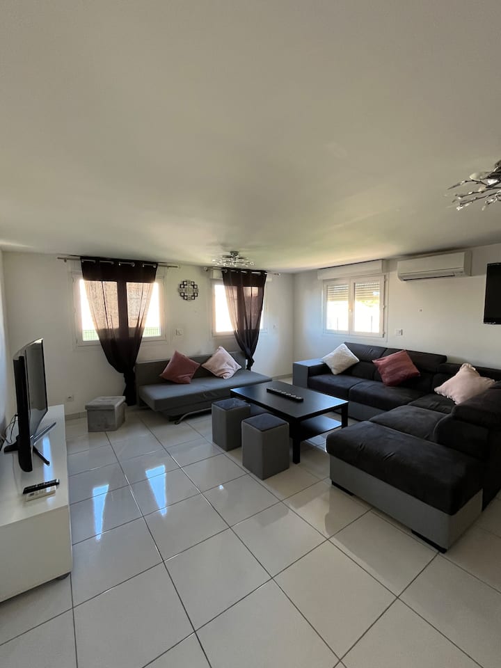 Appartement T2 - Arlés