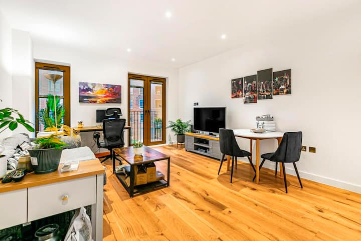 Modern & Cozy Flat In Central St Albans + Parking - St Albans