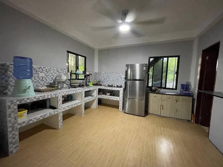 Chek’s Residence - 2 Floor House - Badian