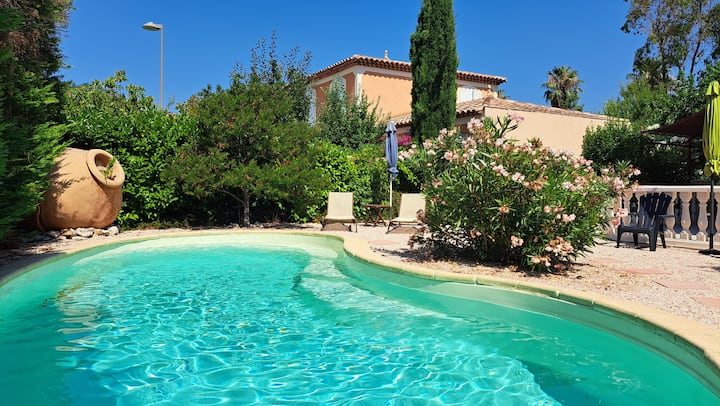 Maison Climatisée Proche Plage - Wifi - Parking - Bandol