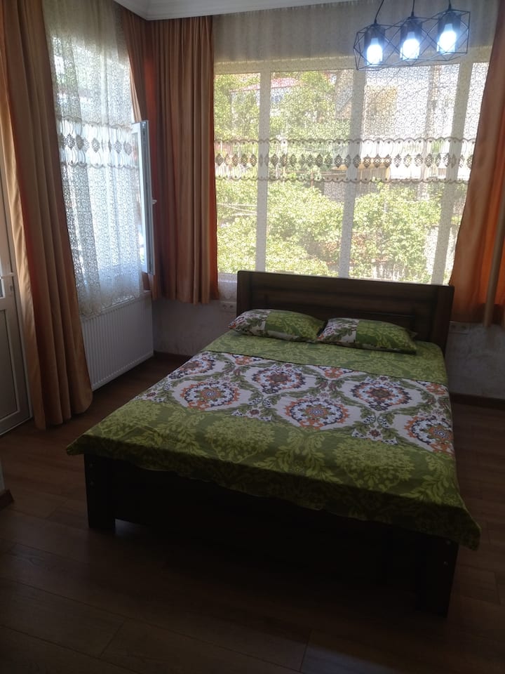 White House Avtandil&nino - Hopa