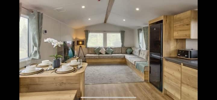 Morsh Luxury Caravan Getaway - Essex