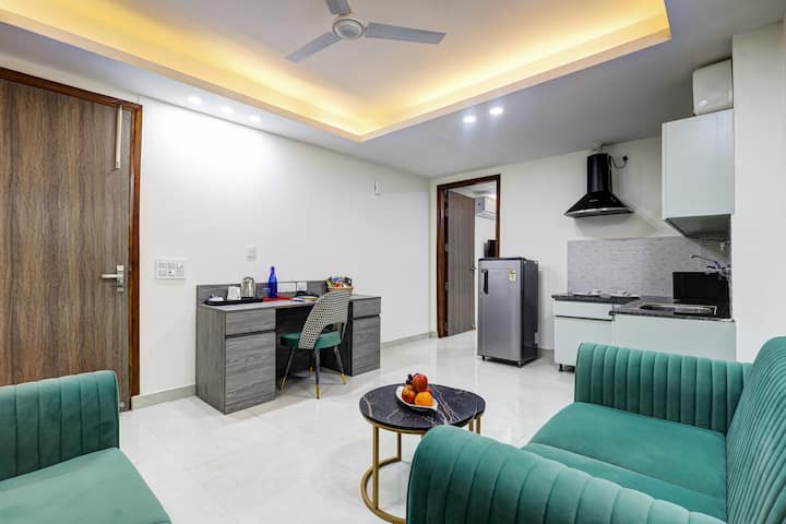 One Bedroom Service Apartment With Meal In Gurgaon - Gurugram
