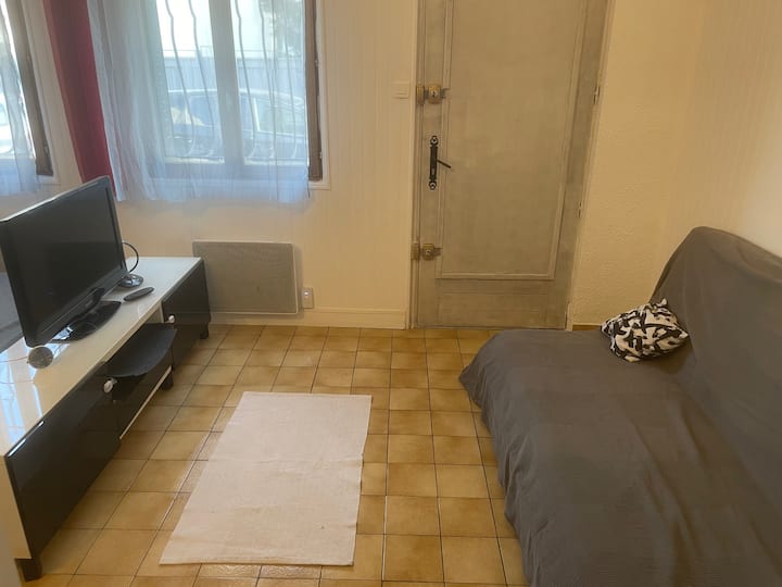 Studio 20m² Rdc Rue - Courbevoie