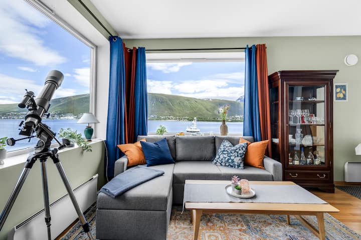 City Center | Stargaze With Telescope - Tromsø