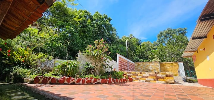 Finca Campestre Familiar Petfr - Curiti