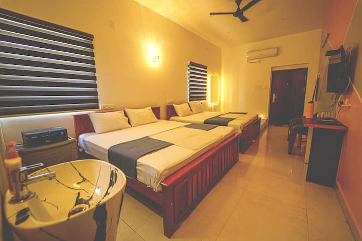 Arul Family Stay - Family Room - Mettupalayam