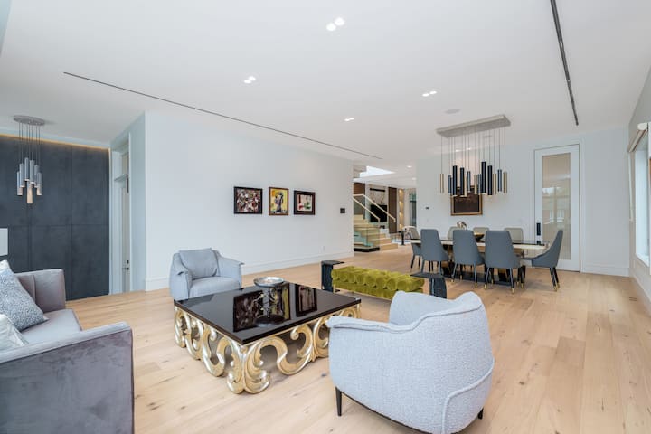Exclusive Modern Luxury 5bdrm Home~leaside - Toronto