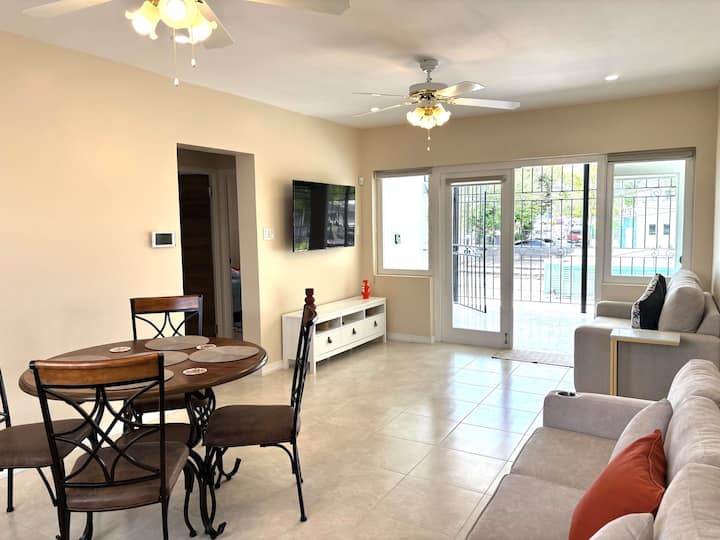Central Locale | Well Equipped | Modern - Worthing