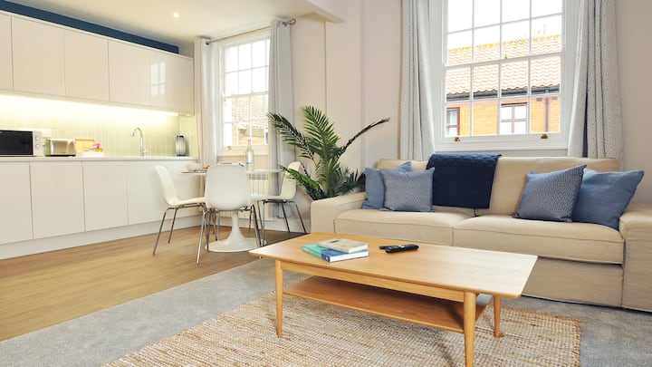 Central First-floor Retreat - Taunton