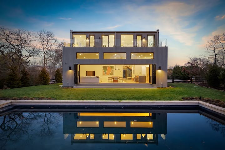 Hamptons Gem In Shinnecock Hills - Hampton Bays, NY