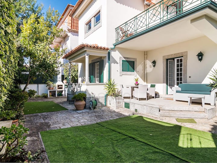 Charm Villa In Parede-beach - Rio de Mouro