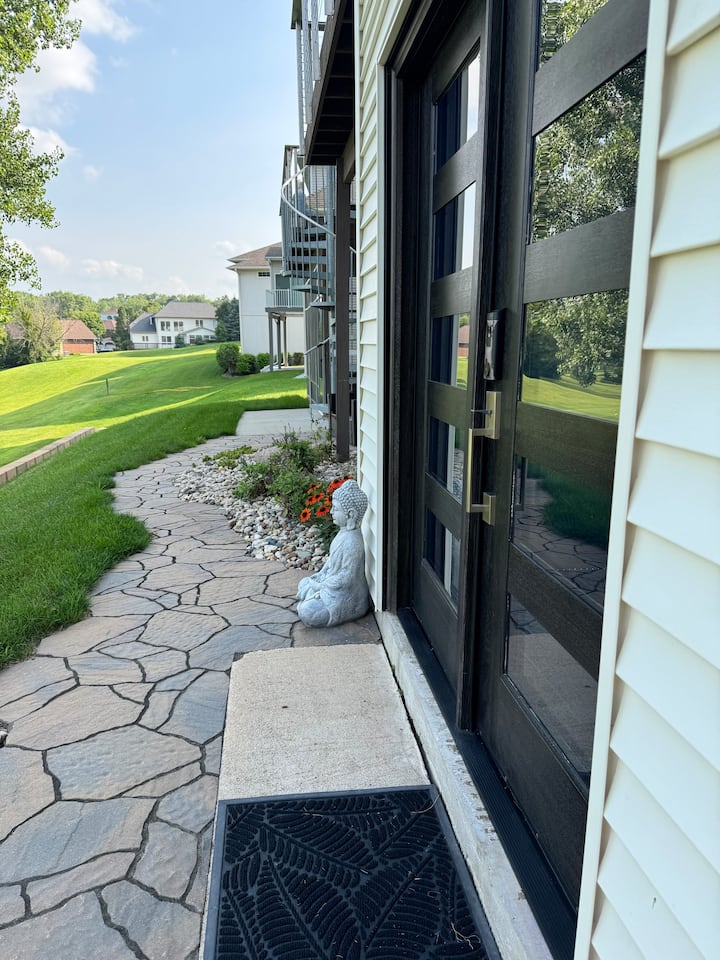 Zen Getaway - Coralville Lake, IA