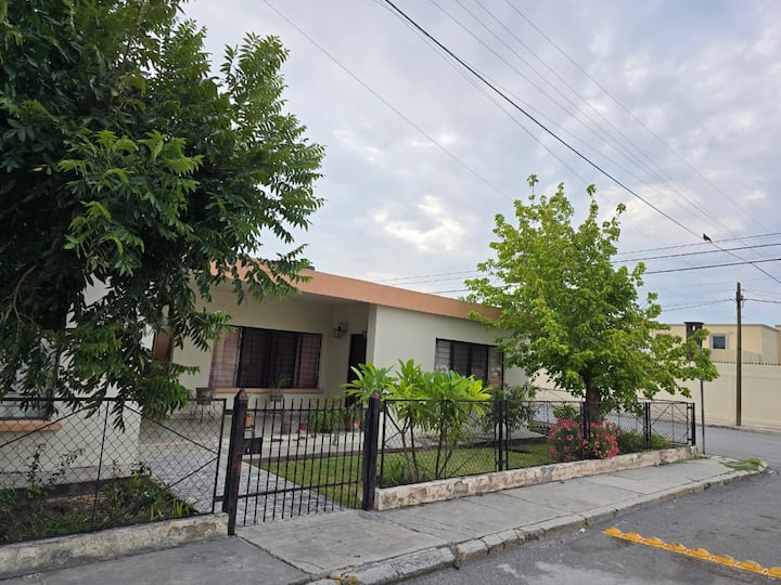 Casa A Pasos Del Boulevard - Monclova