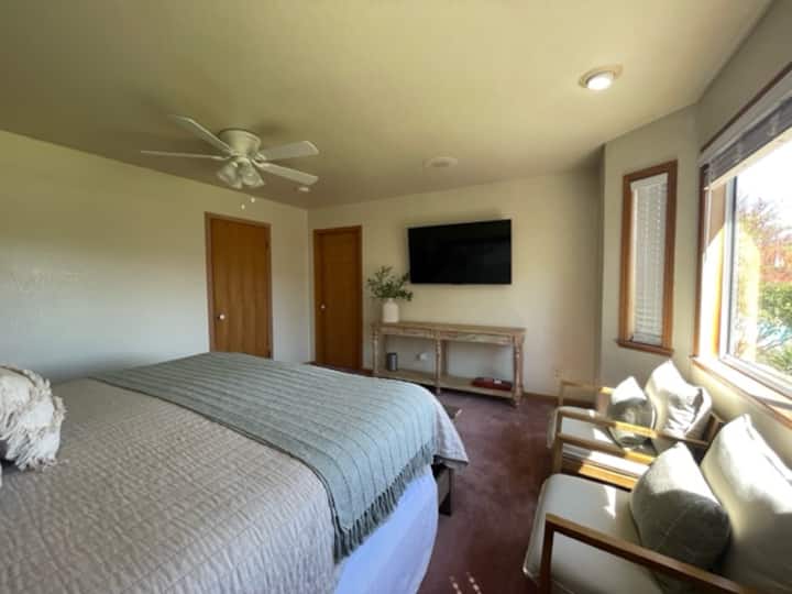 Hollister~country Cottage 3 - Hollister, CA
