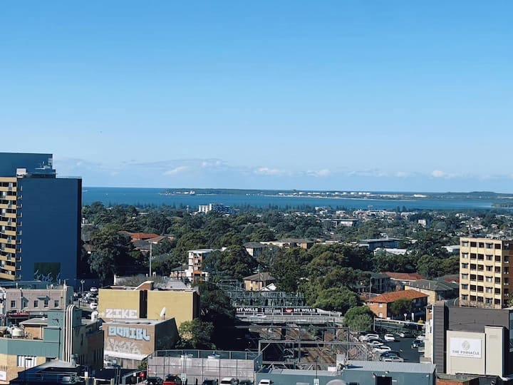 Sea & City View 2br @ Hurstville - Penshurst