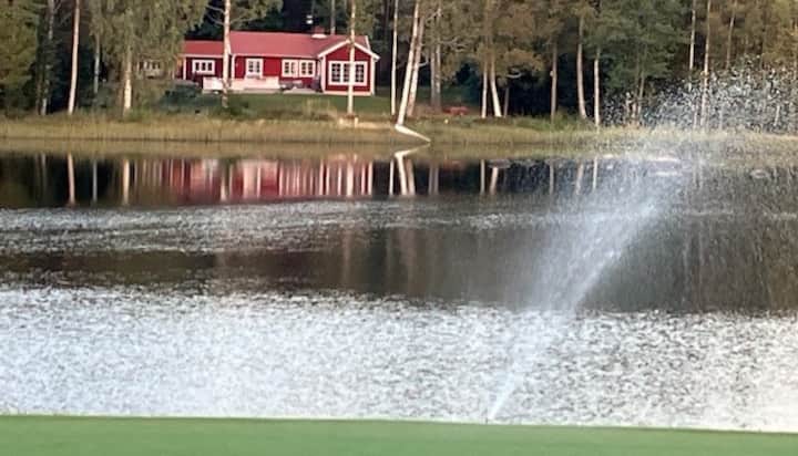 Stuga Trollsk Natur, Golf, Fiske - Töreboda