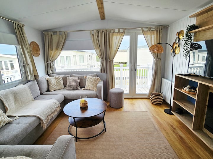 Jurassic Bliss, Deluxe Holiday House, Durdle Door - West Lulworth