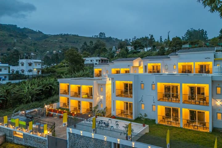 Wownest | Balcony Room - Kodaikanal - Kodaikanal