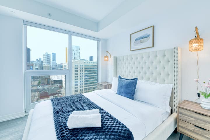 Luxury 2bd 2ba Condo Downtown To - Toronto