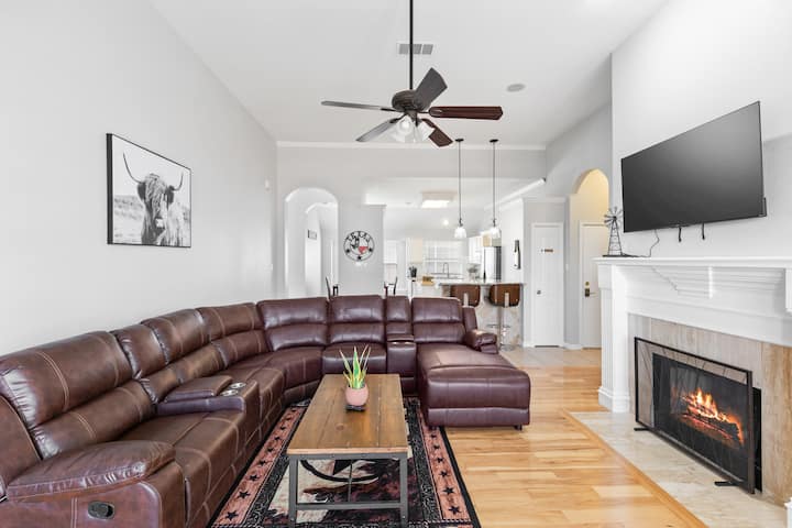 Big Bend Retreat • 4br • Game Room • Sleeps 10 - Allen, TX