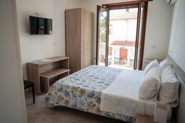 Hotel Indaco - Camera Matrimoniale Con Balcone - Pisciotta