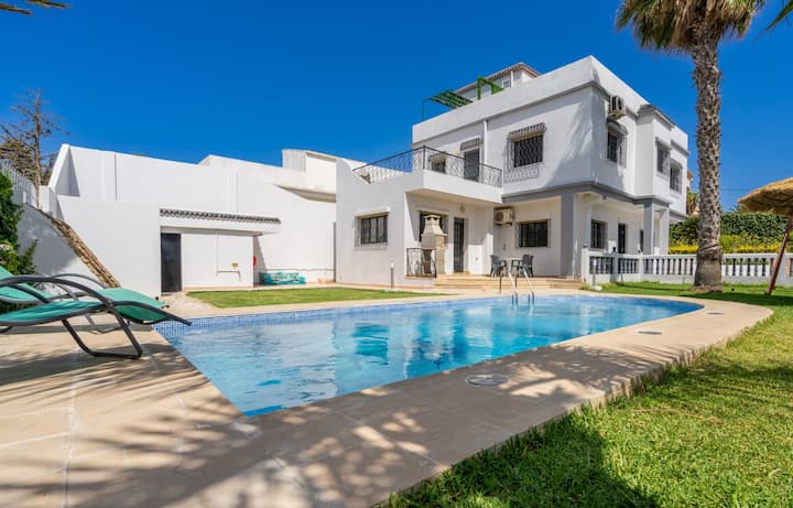 Beach View Villa With Pool| Game Room| Pool Table - Tangier
