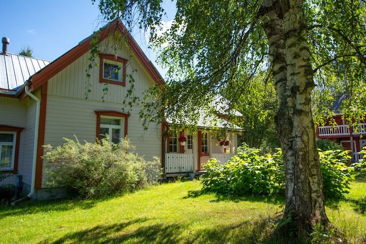 Jakolantila Rentola, A Large House Near The Nature - Saarijärvi