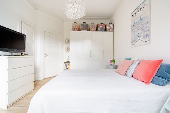Large Cosy Room With Balcony - Copenhagen