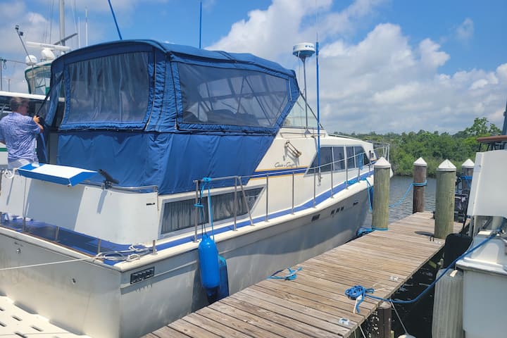 Esplanade 40ft Chris Craft - Mandeville, LA